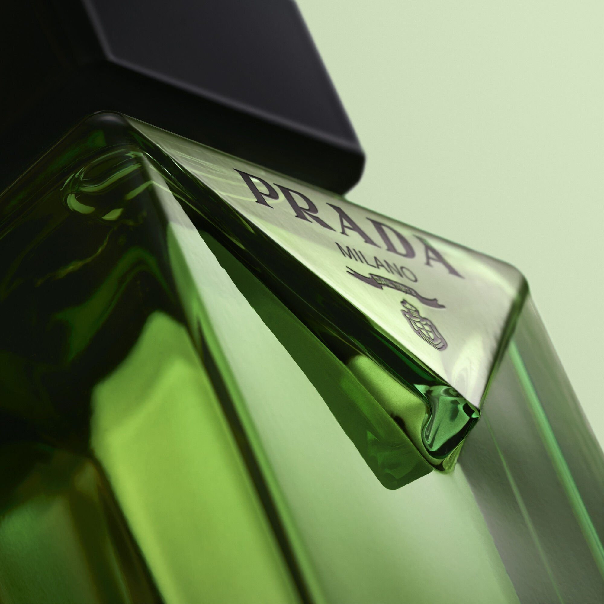 Paradigme Eau de Parfum for Men | Prada Beauty Official Site