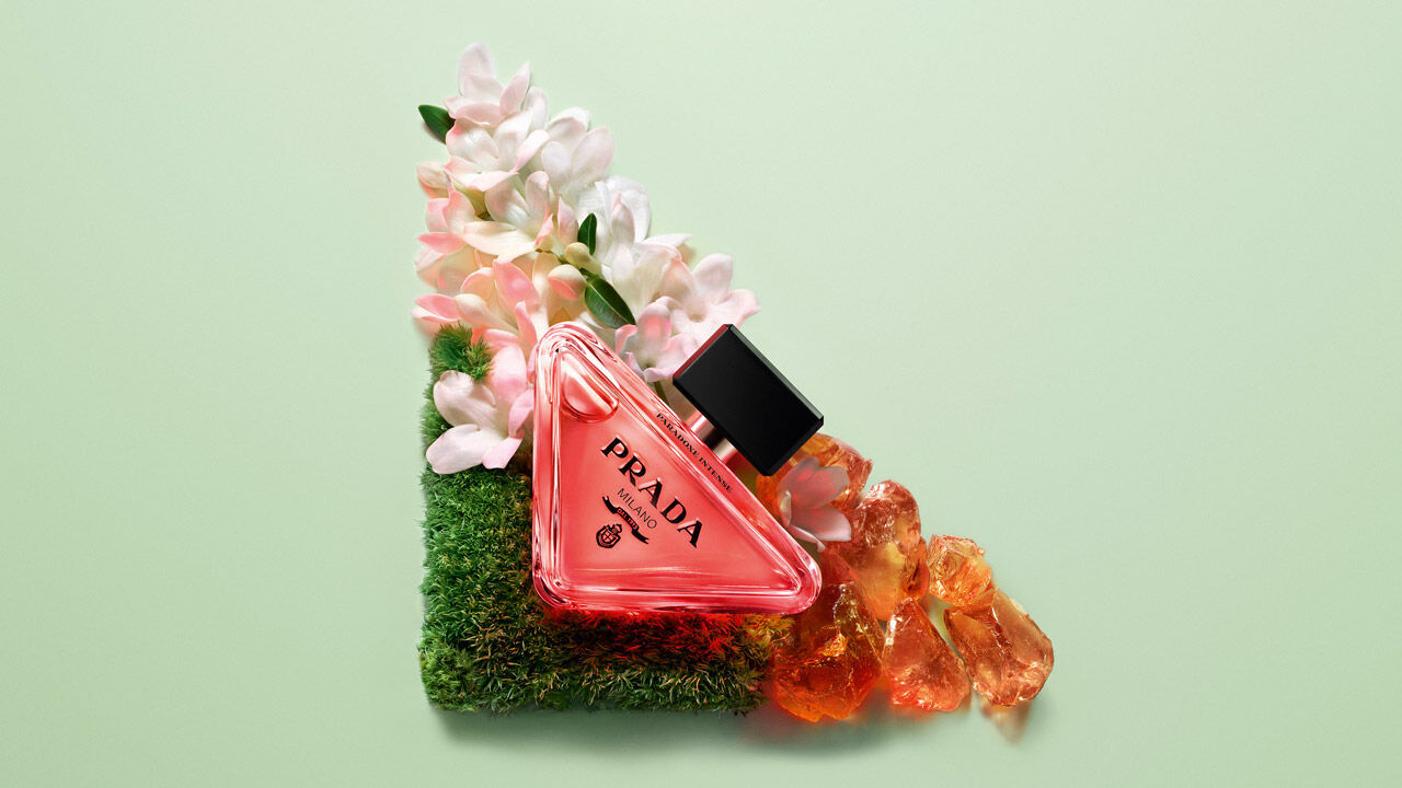 Discover Paradoxe Intense | Prada Beauty Official site